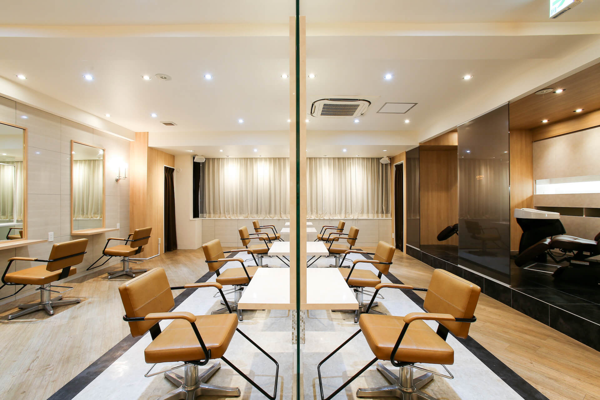 AROMA hair room | Vakel by LARGO | 店舗設計・空間デザイン・内装施工 | 美容室・サロン・飲食店・病院・オフィス・クリニックの内装はお任せください